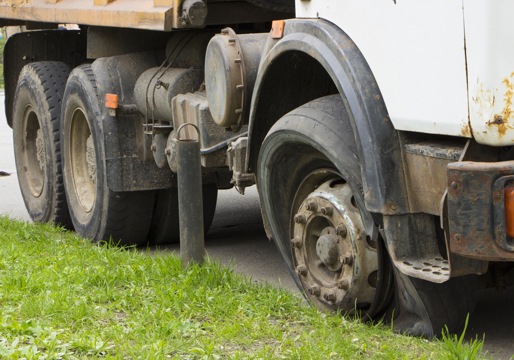 Tamarac Truck Accident Lawyers - Englander Peebles